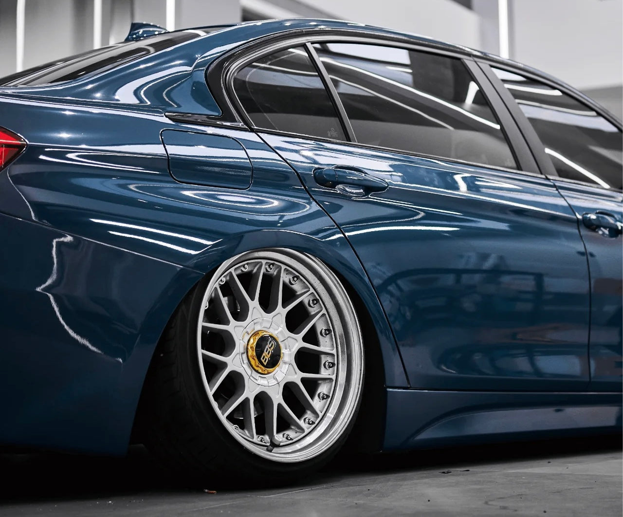 Gloss Deep Blue Vinyl Wrap – RAXTiFY