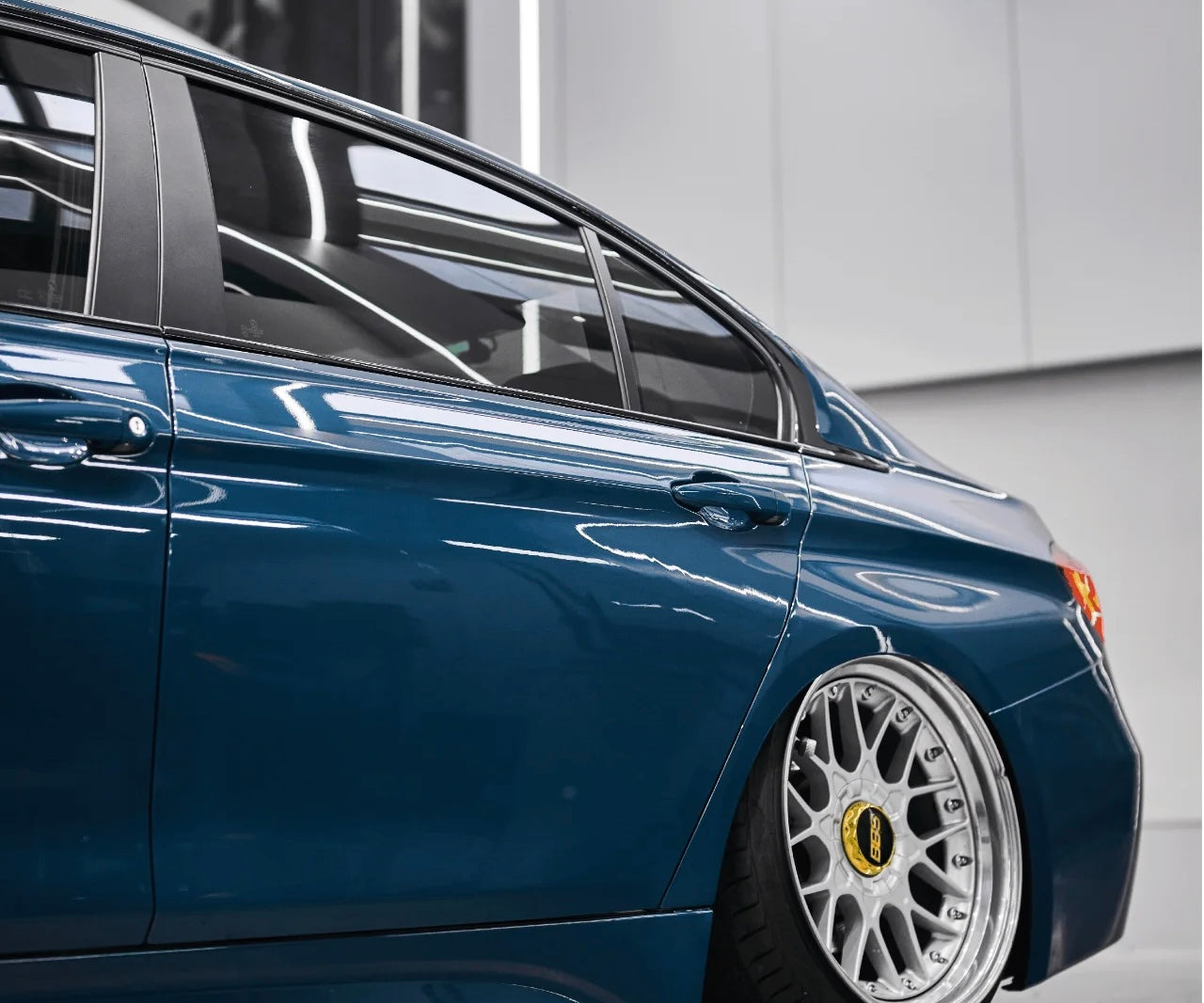 Gloss Deep Blue Vinyl Wrap – RAXTiFY