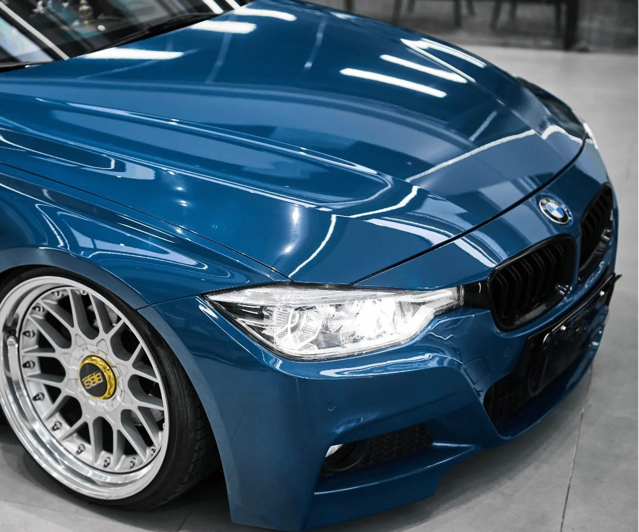 Gloss Deep Blue Vinyl Wrap – RAXTiFY